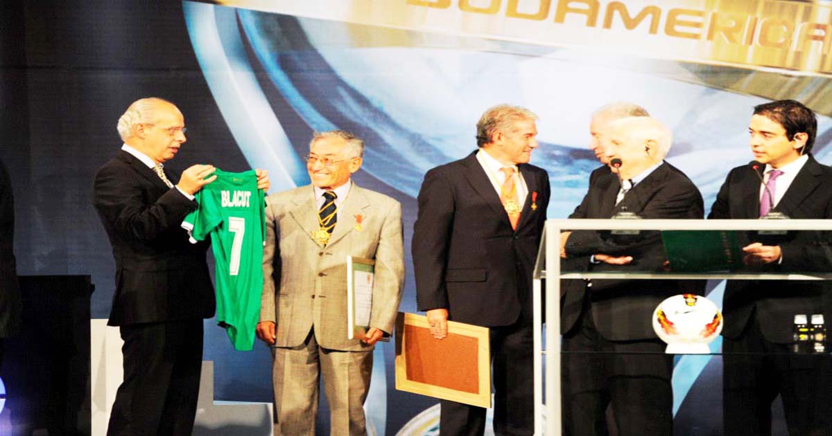 Ramiro Blacut: Tirando paredes con Müller y Beckenbauer - La Razón