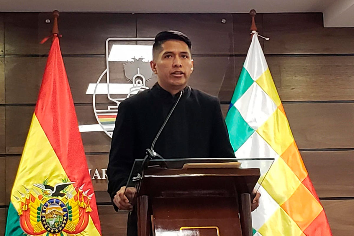 Siles advierte tres delitos contra Andrónico tras promulgación de la ...